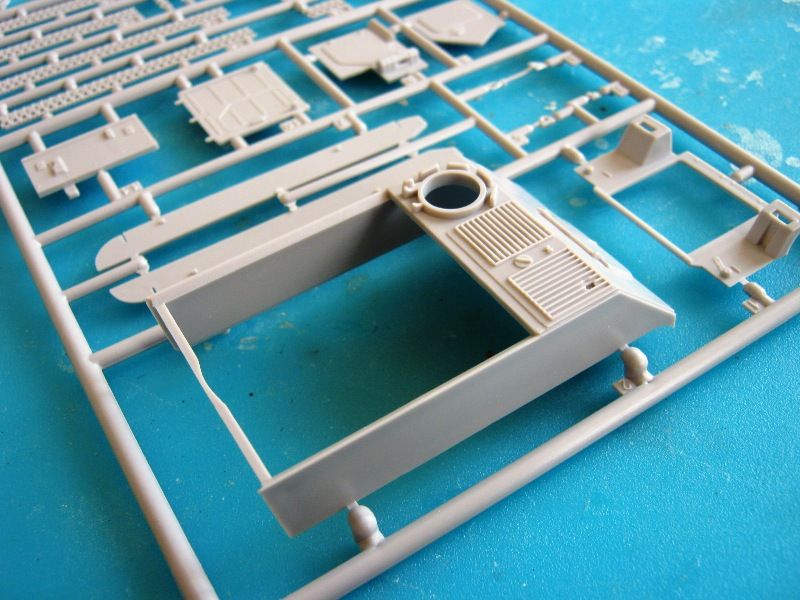 miniafv: Esci 1/72 M901 Hammer Head **first page** (by Erhan Atalay)